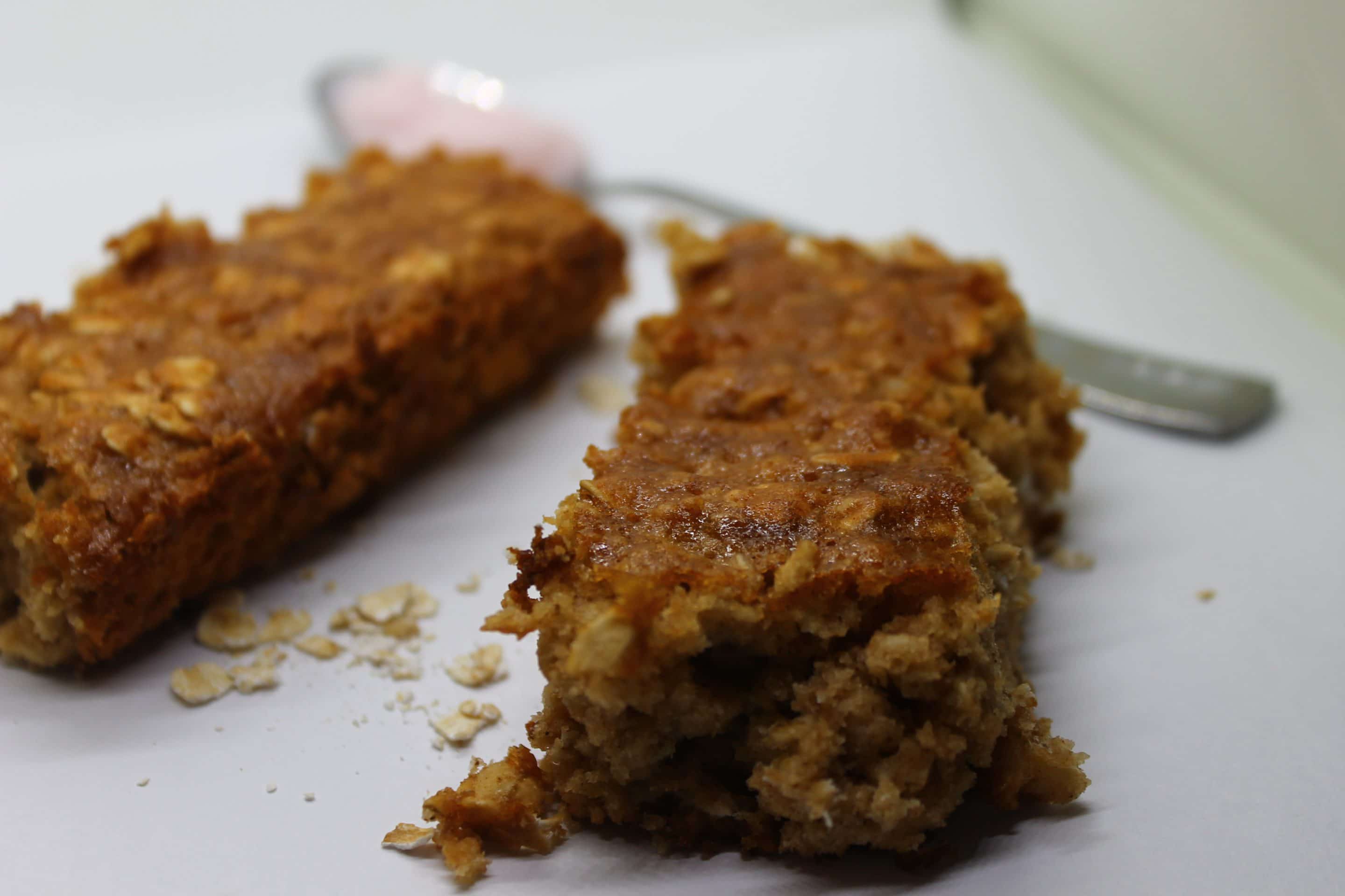 Easy Oatmeal Breakfast Bars: A Frugal, Homemade Snack On the Go